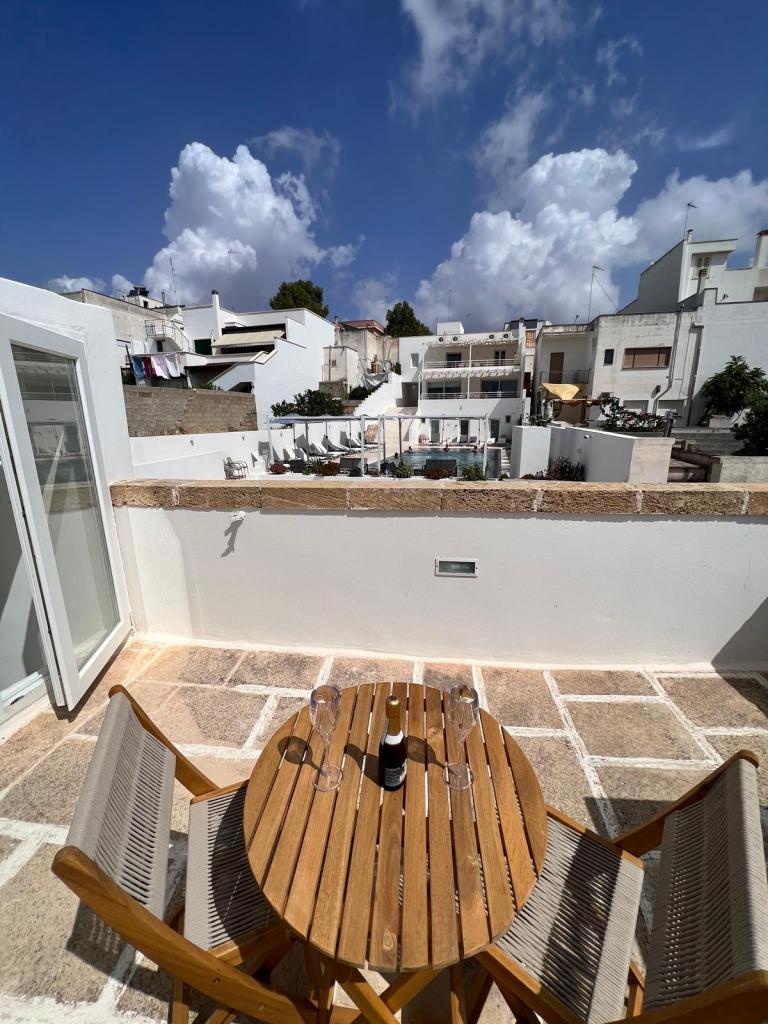 Azalea Suite Deluxe – TS Residence